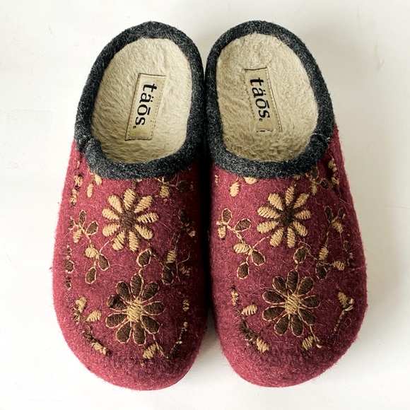 Taos Footwear | Shoes | Taos Footwear Floral Embroidered Burgundy Red ...